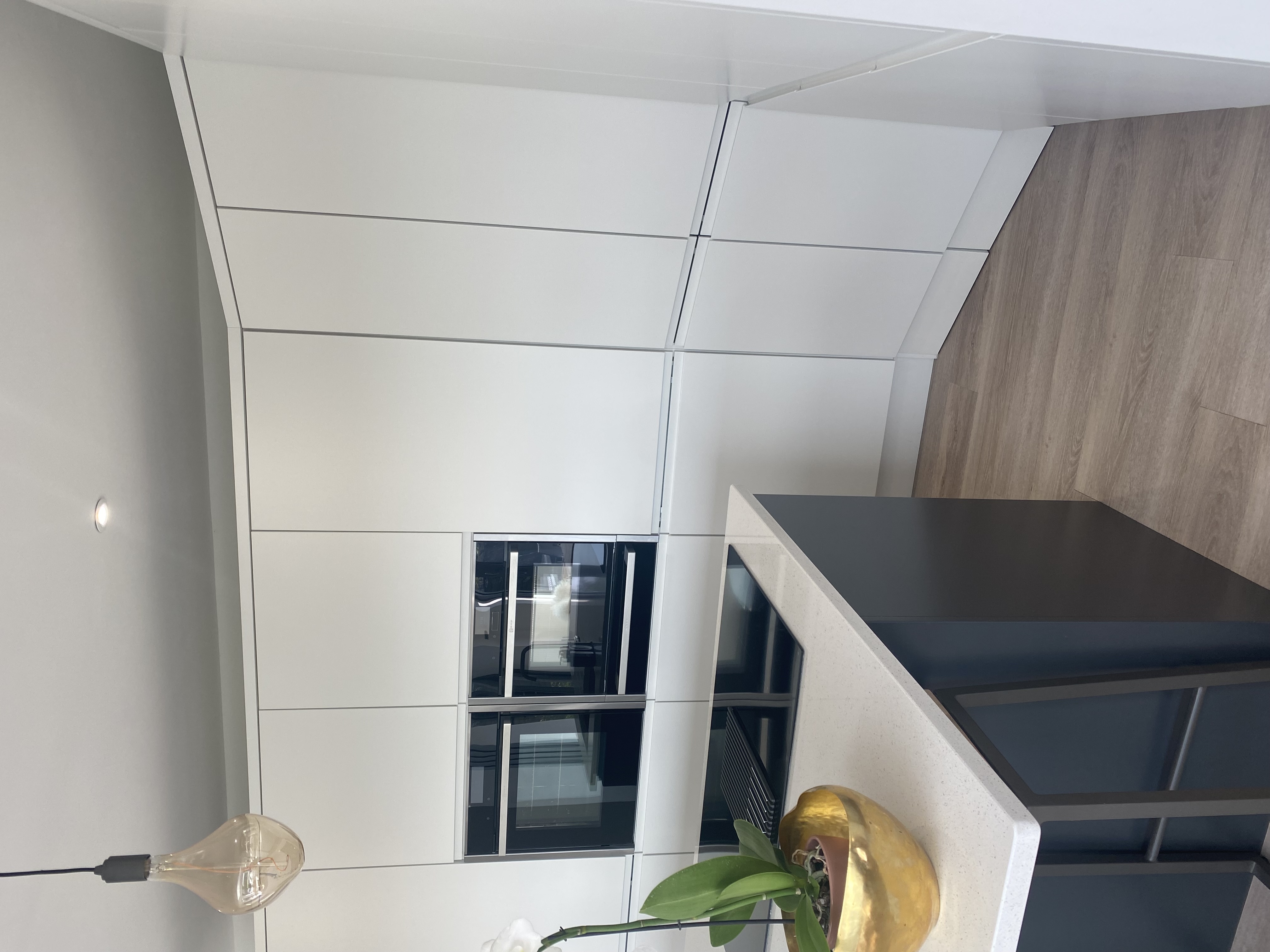 Modern Lucente Gloss White | Sheffield Kitchen Outlet